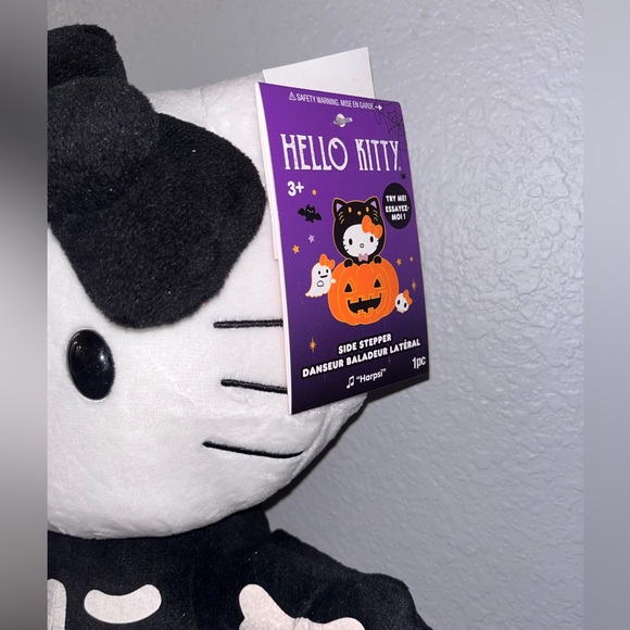 Hello Kitty | Holiday | Hello Kitty Skeleton Side Stepper Halloween ...